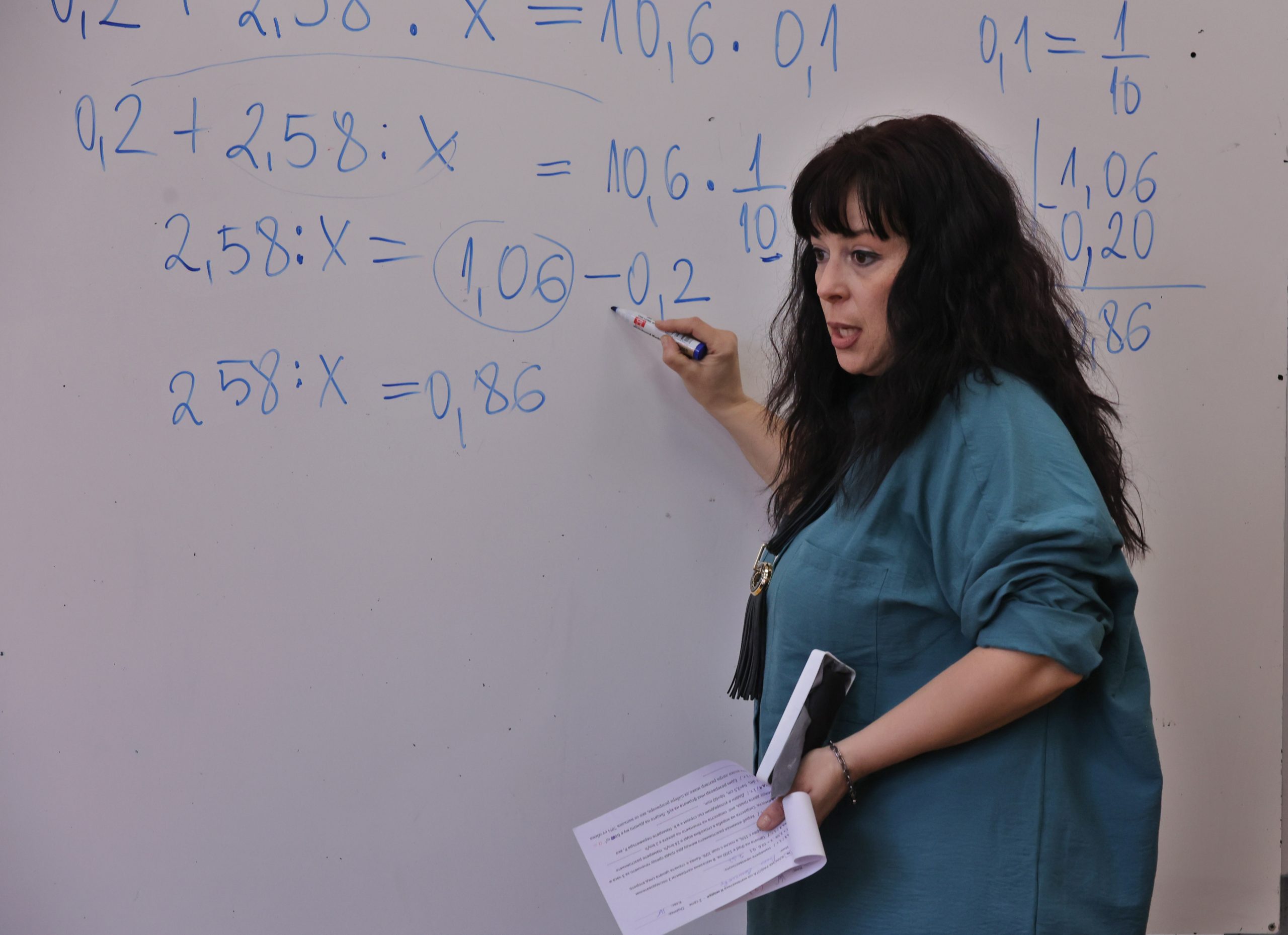 МОН и Синдикатът на българските учители организират конкурс за добри педагогически практики Аз